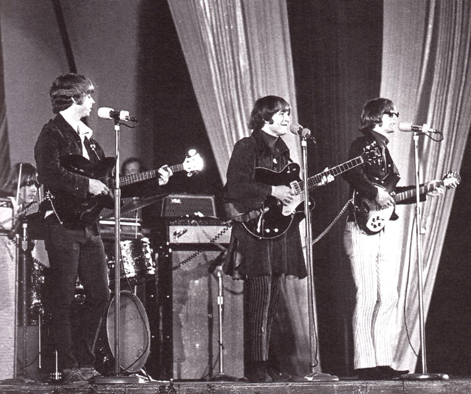 The Holy Bee Recommends, #19A: The Byrds (Mark I) Discography | Holy ...